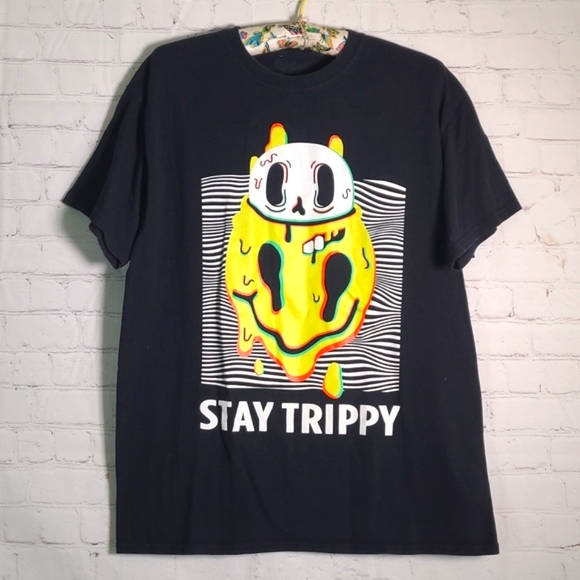 Spencer's | Shirts | Spencers Gifts Stay Trippy 3d Dripping Smiley Face ...